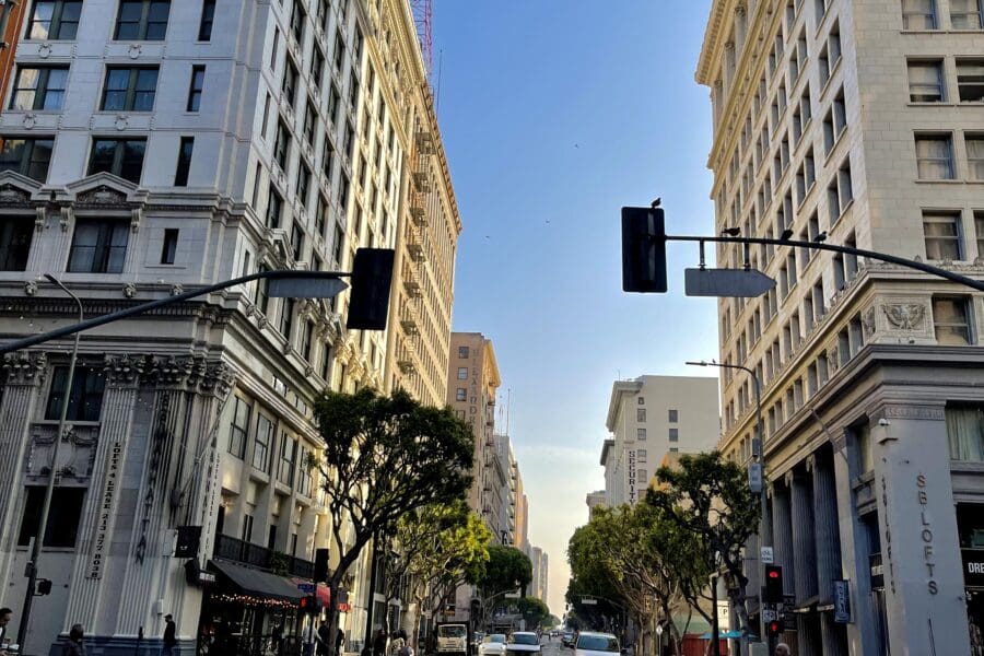 Downtown Los Angeles Weekly - The Spirit of Downtown Los Angeles