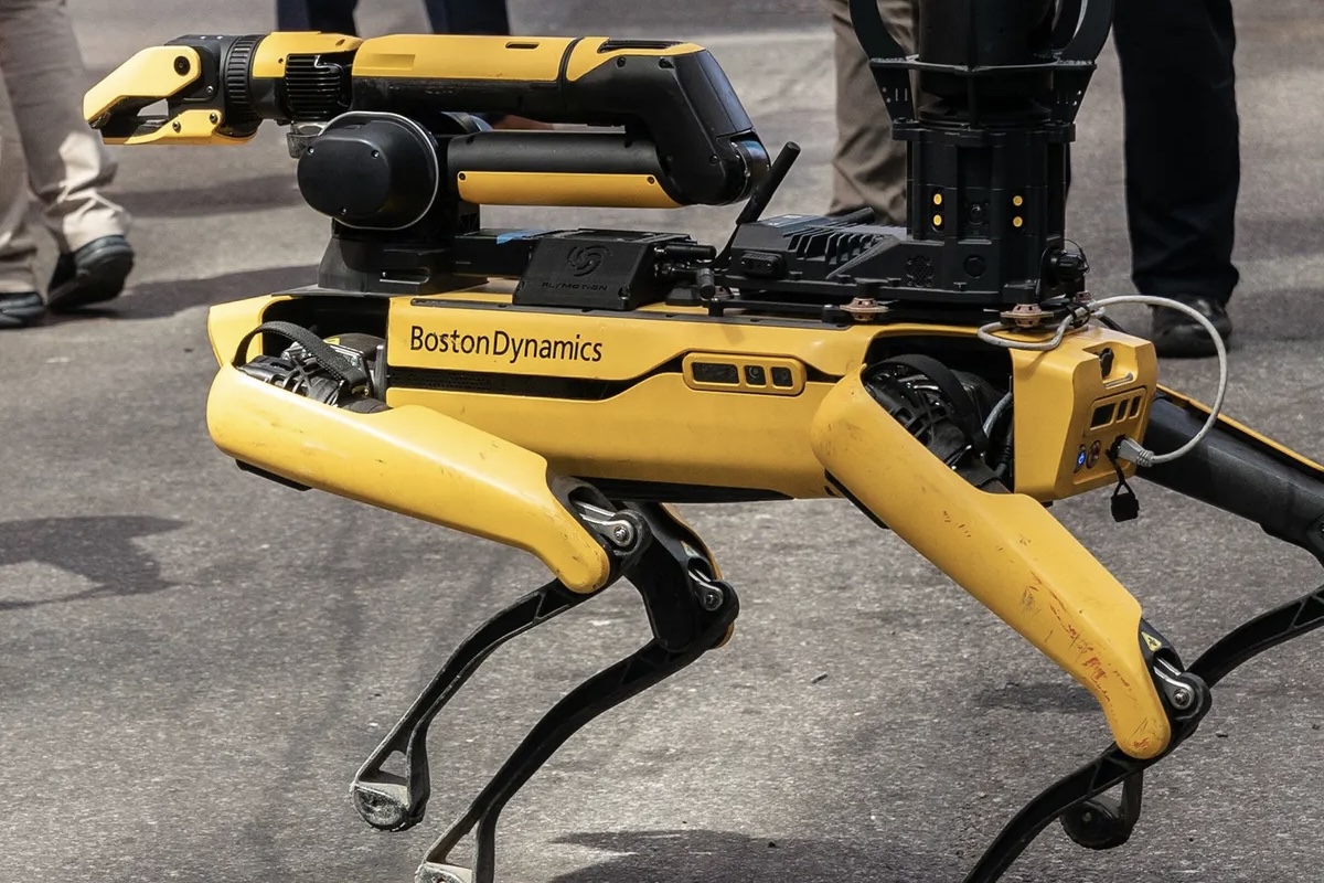 DTLA Braces for Protest as City Hall Weighs in on Allowing Robo Dogs to ...