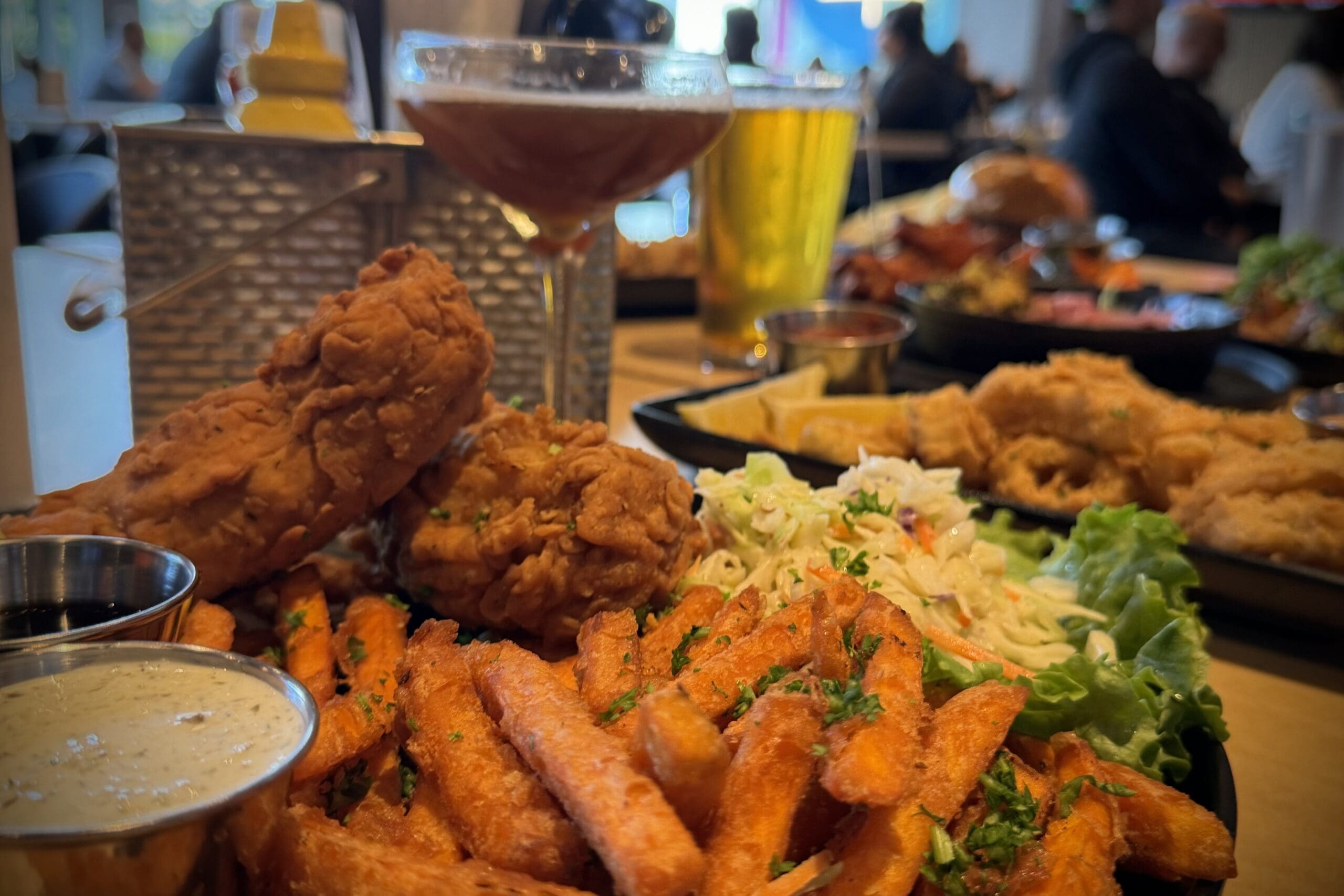 The Coach of Sports Bars - 33Taps Opens its Largest Location in Downtown LA