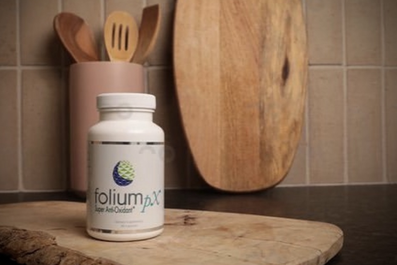 Reclaiming Vitality with Dr. Oren Babry and Folium.pX